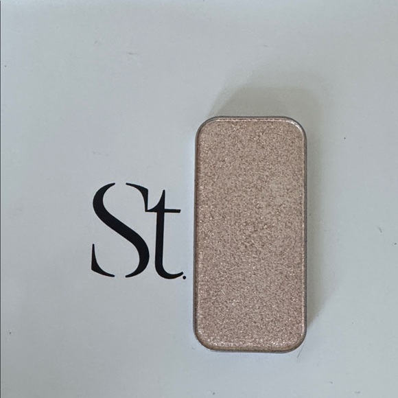 Seint | Makeup | Seint Powder Illuminator Glamazing | Poshmark